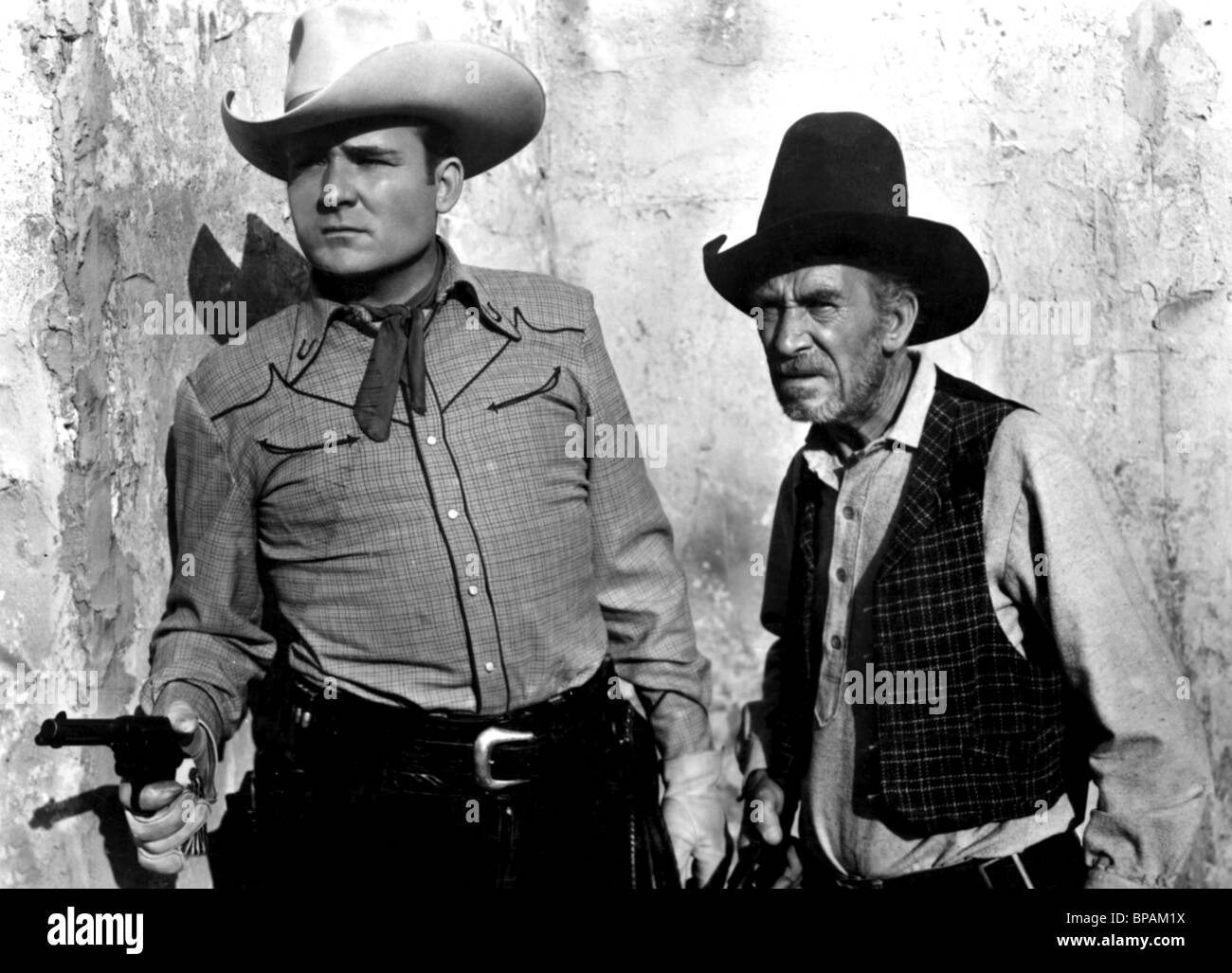 WHIP WILSON, ANDY CLYDE, ARIZONA TERRITORY, 1950 Stock Photo - Alamy