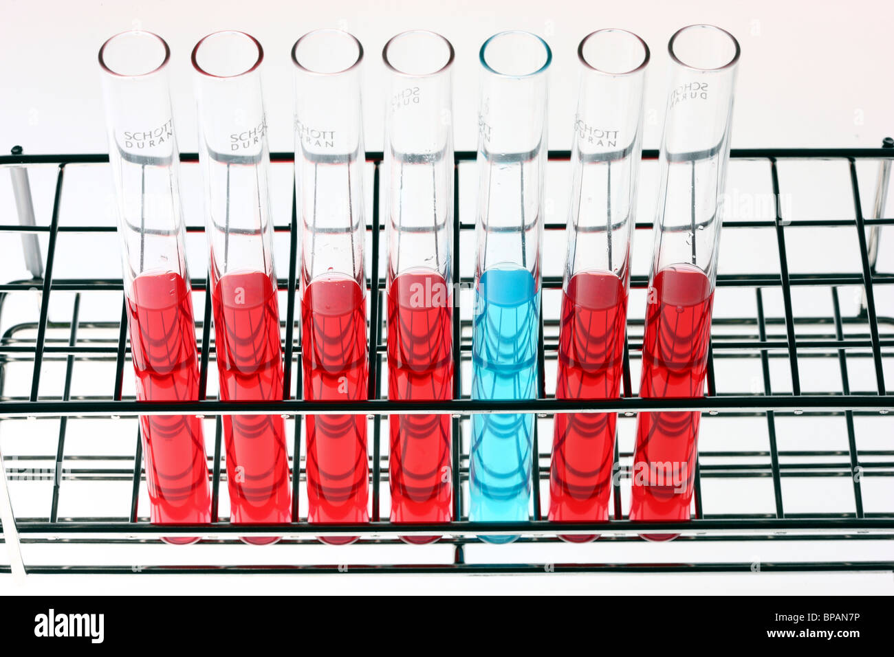Colourful chemicals laboratory apparatus hi-res stock photography and ...