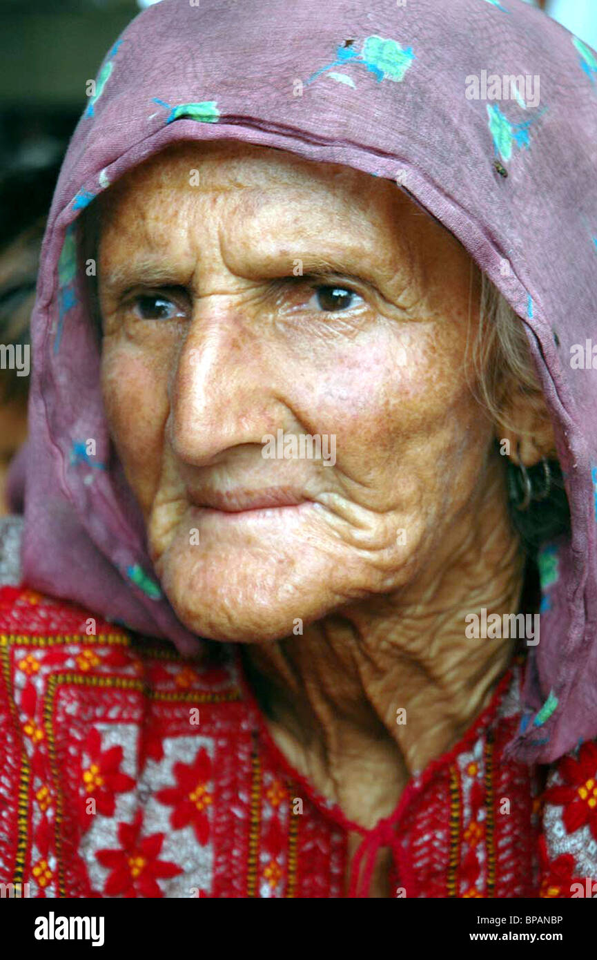 Aged flood affected woman thinks about her future at flood affectees ...
