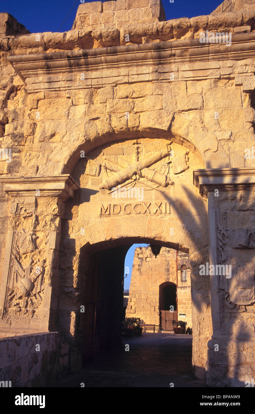 Birgu gate hi-res stock photography and images - Alamy