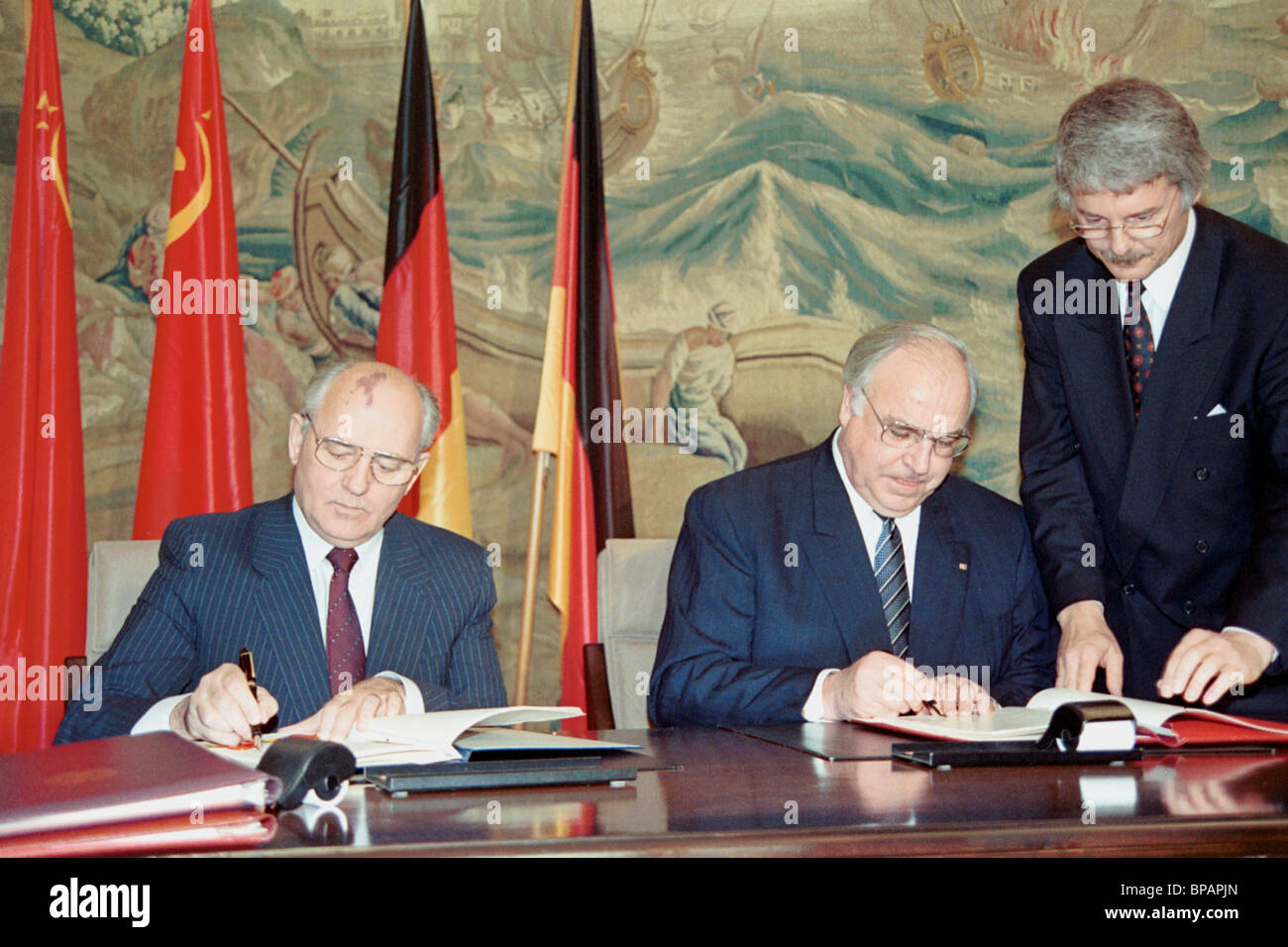 Helmut Kohl Gorbachev High Resolution Stock Photography and Images - Alamy