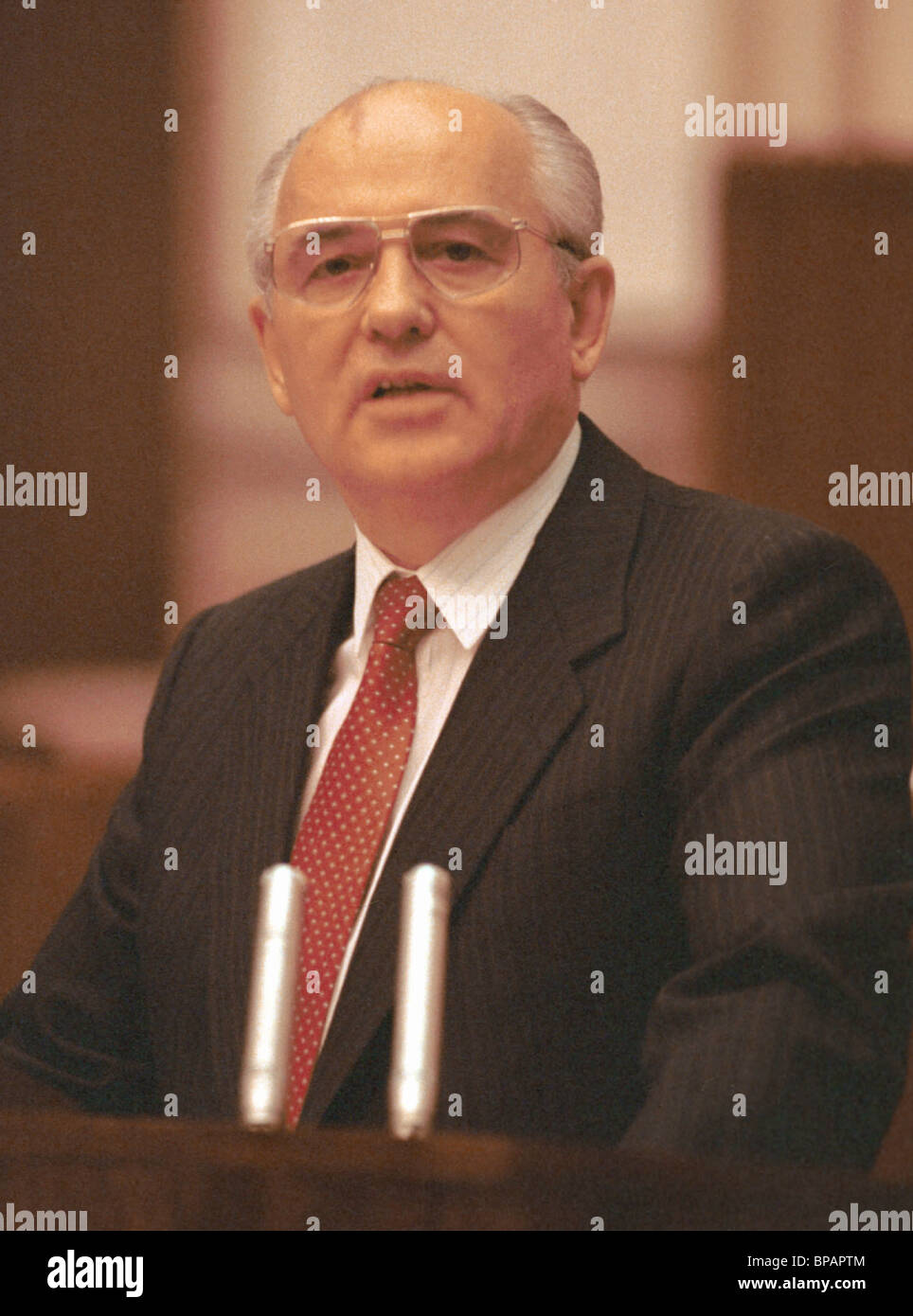 Mikhail Gorbachev 1990 High Resolution Stock Photography and Images - Alamy