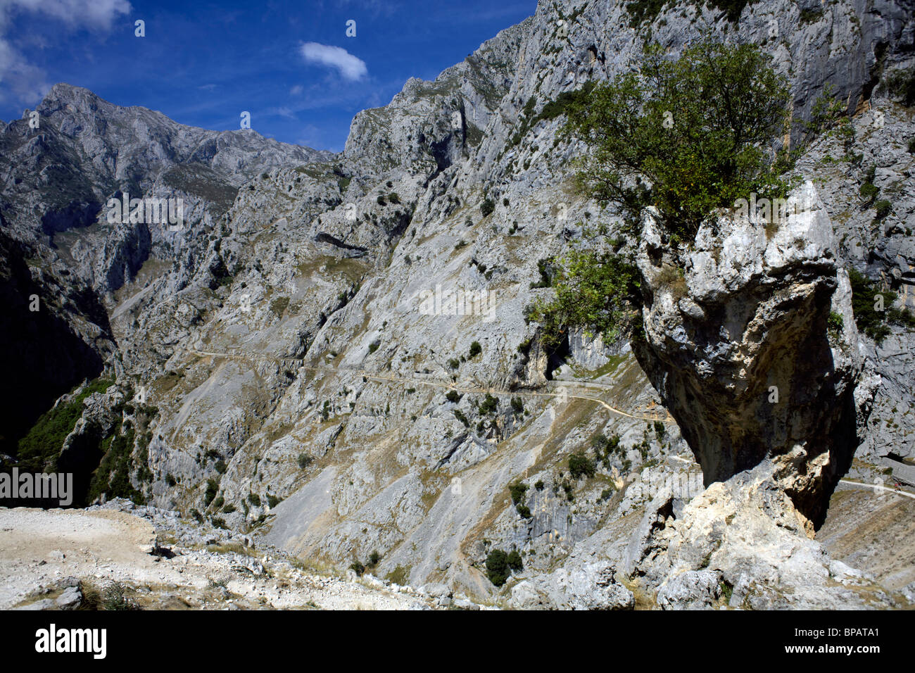 Cares Gorge, Picos de Europa, Spain, Desfiladero del Rio Cares, rock ...