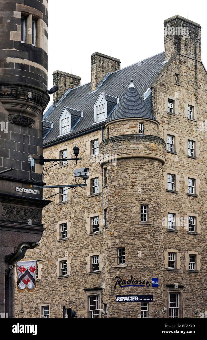 Edinburgh architecture. Corner of North bridge St and the high street ...