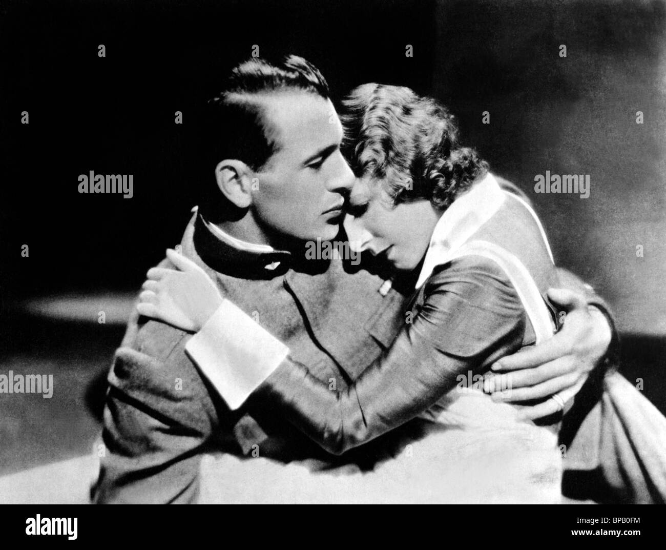 GARY COOPER, HELEN HAYES, A FAREWELL TO ARMS, 1932 Stock Photo - Alamy