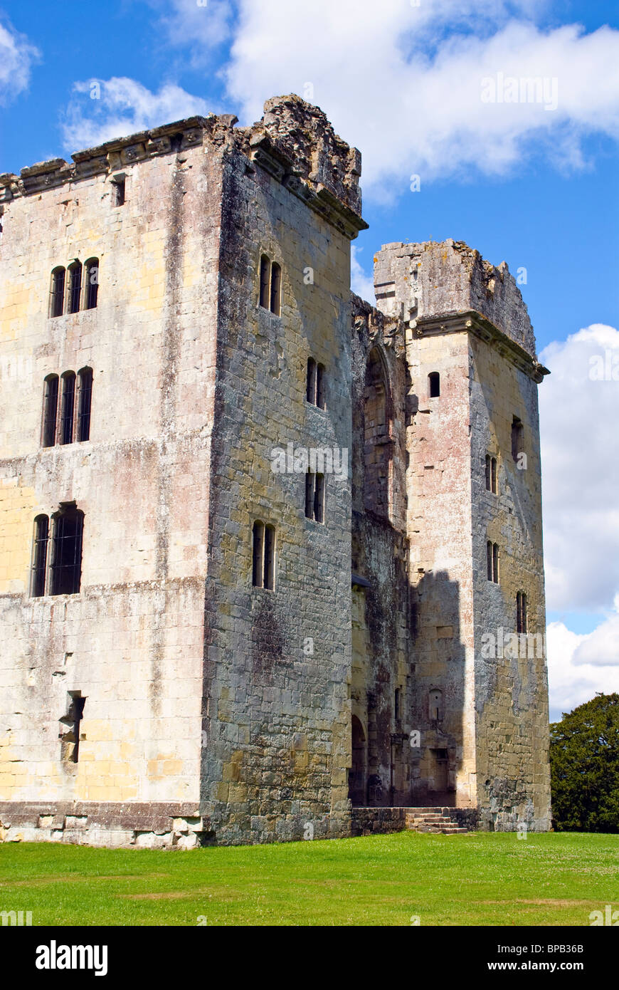 Old wardour castle english heritage hi-res stock photography and images ...