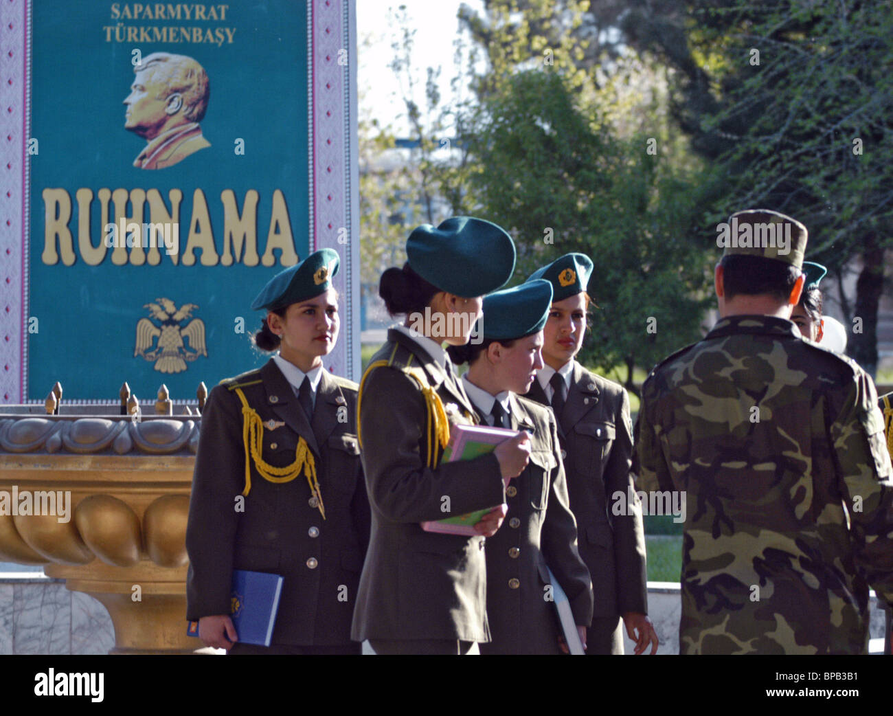 Turkmenistan Girl Stock Photos & Turkmenistan Girl Stock Images - Alamy