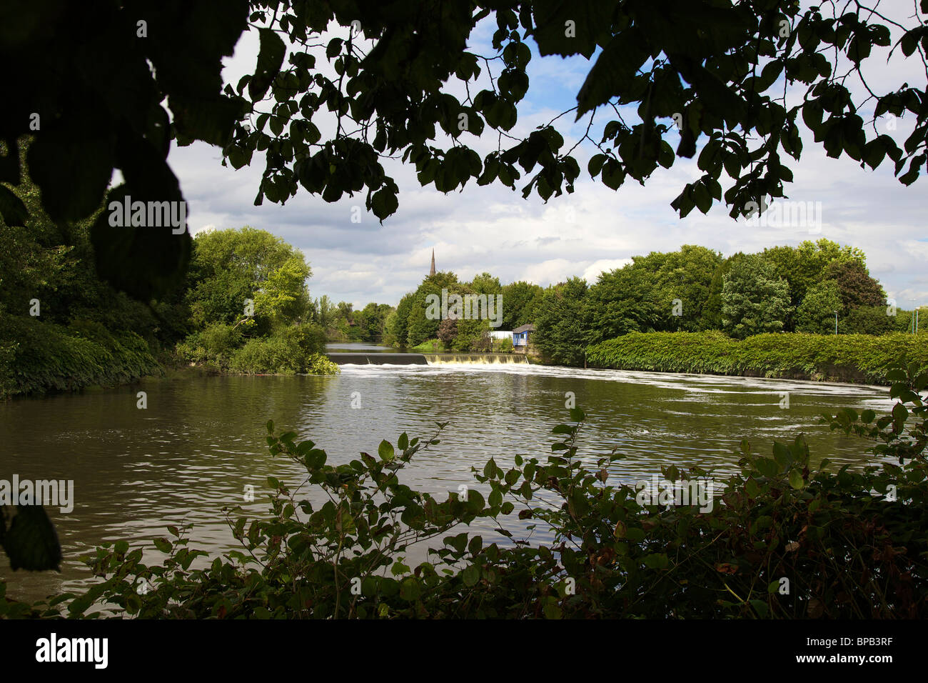The highest tidal point on the river Mersey at the Howley weir in ...