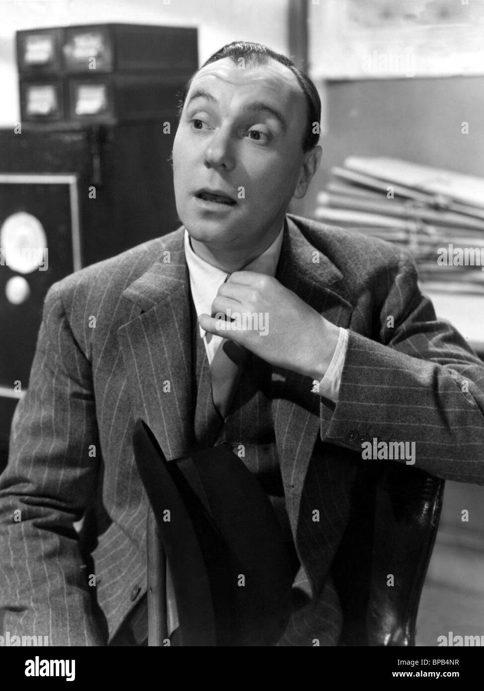 RALPH RICHARDSON SCHOOL FOR SECRETS (1946 Stock Photo - Alamy
