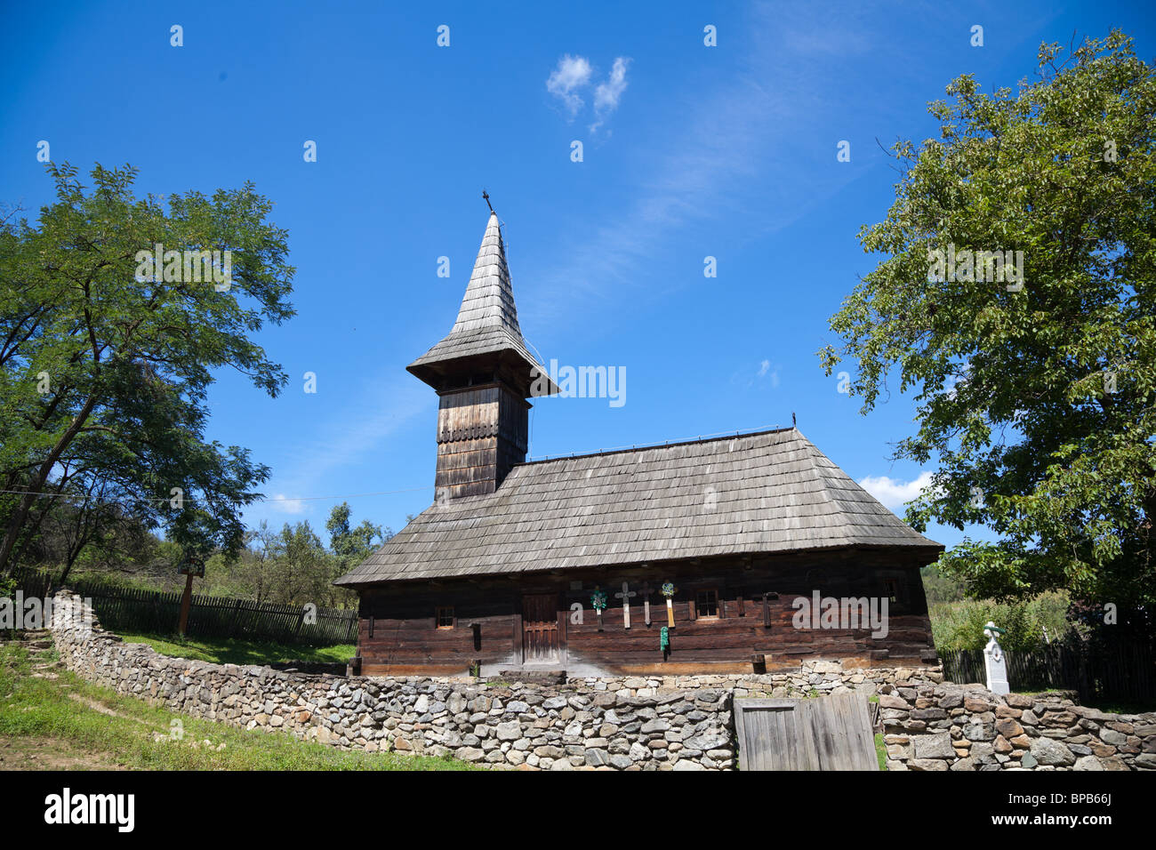 Wooden church romania hi-res stock photography and images - Alamy