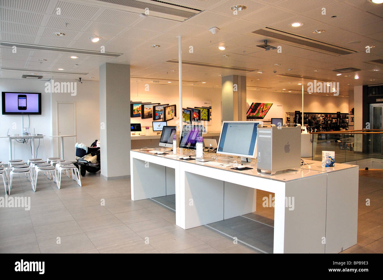 Macforum Apple Computer Store, Ostra Hamngatan, Gothenburg ...