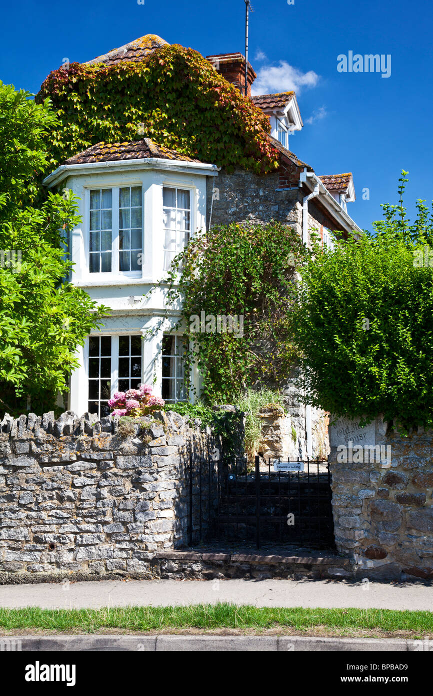 Village house in wanborough wiltshire hi-res stock photography and ...