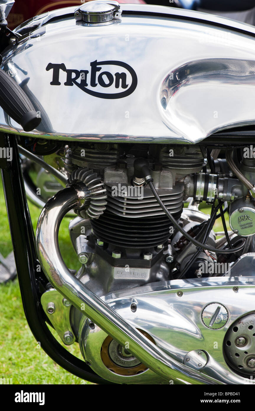Triumph motorbike 1950s hi-res stock photography and images - Alamy
