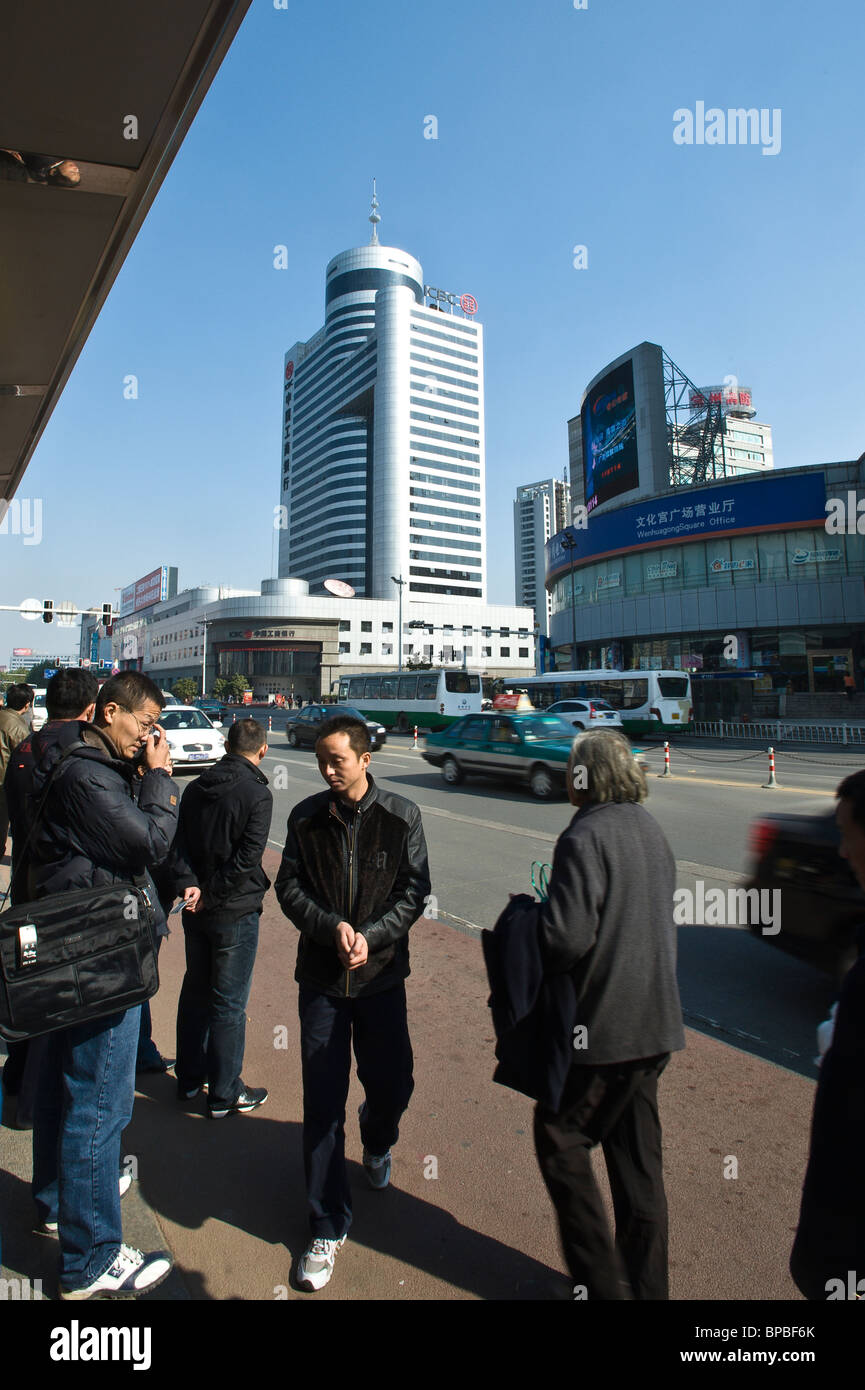 China street sidewalk hi-res stock photography and images - Alamy