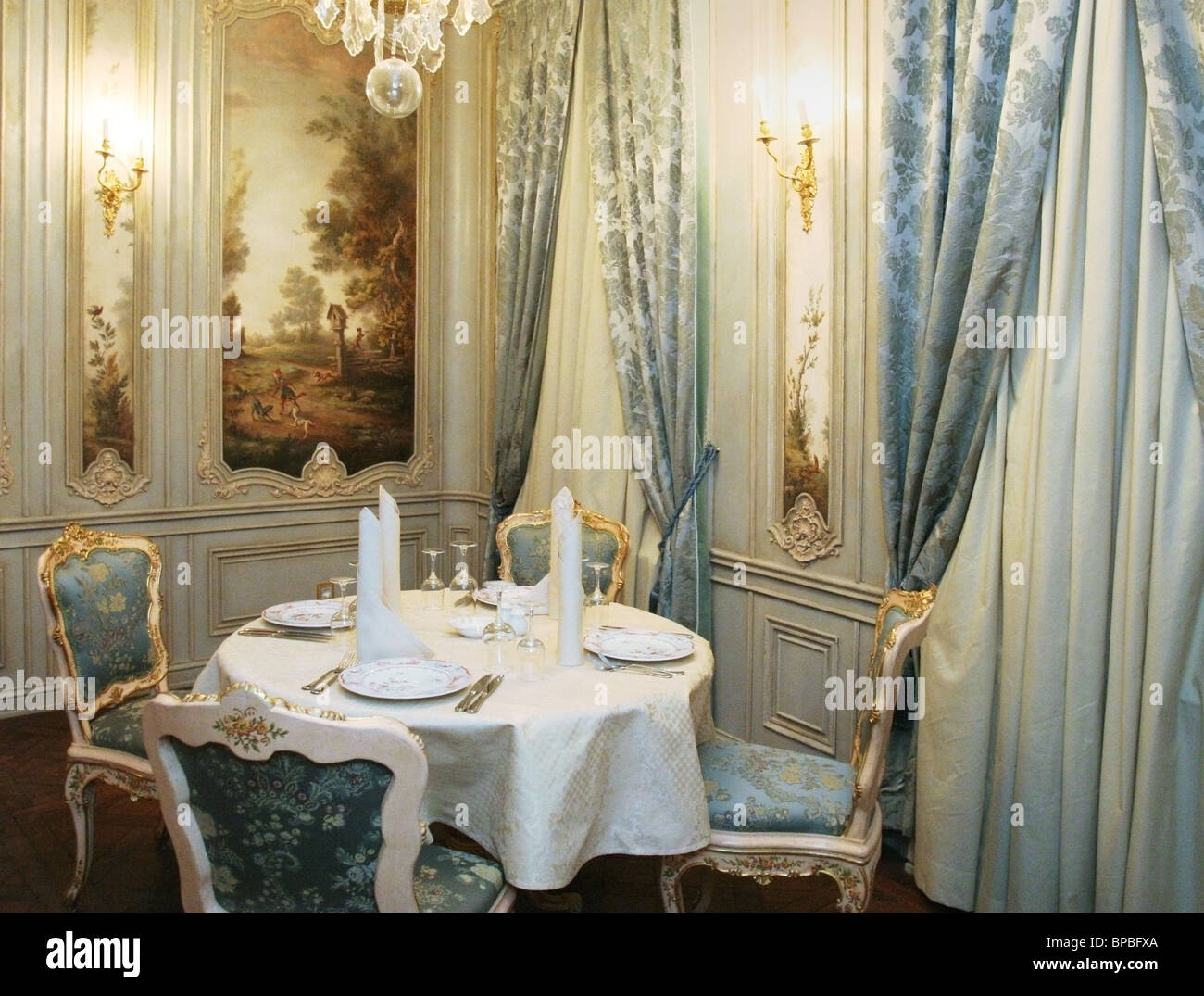 Turandot Restaurant Moscow High Resolution Stock Photography and Images ...