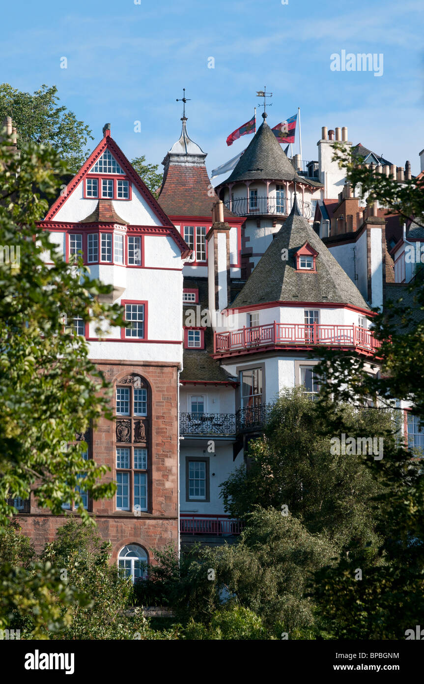 Hilltop buildings hi-res stock photography and images - Alamy