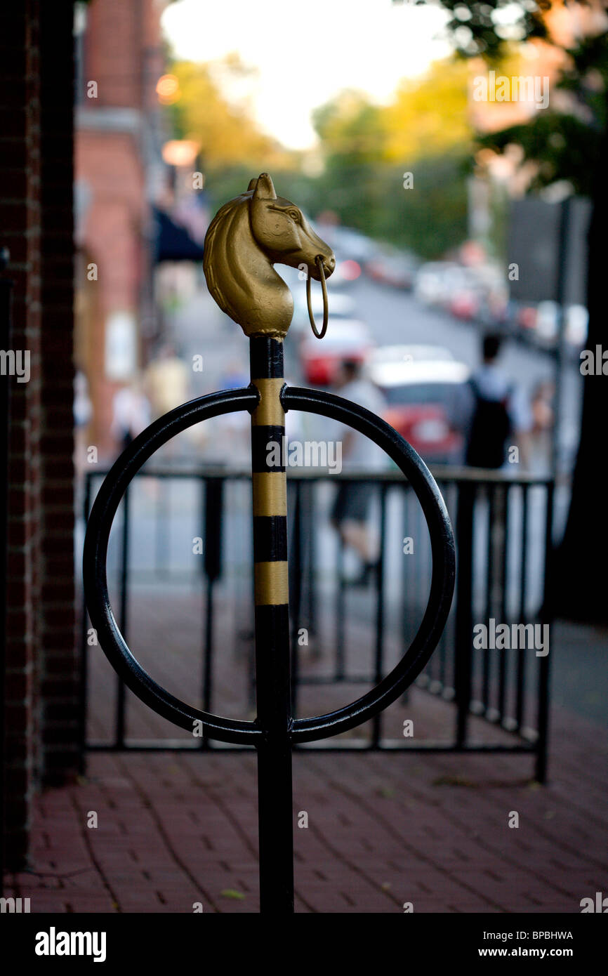 Old hitching post hi-res stock photography and images - Alamy