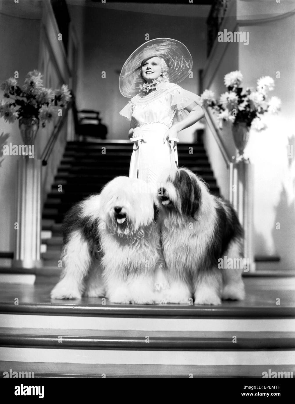 Blonde bombshell hi-res stock photography and images - Alamy