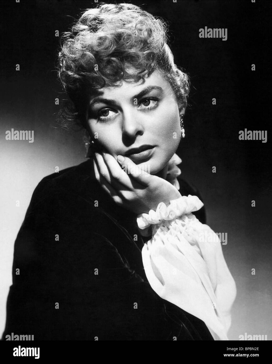 Ingrid bergman portrait hi-res stock photography and images - Alamy