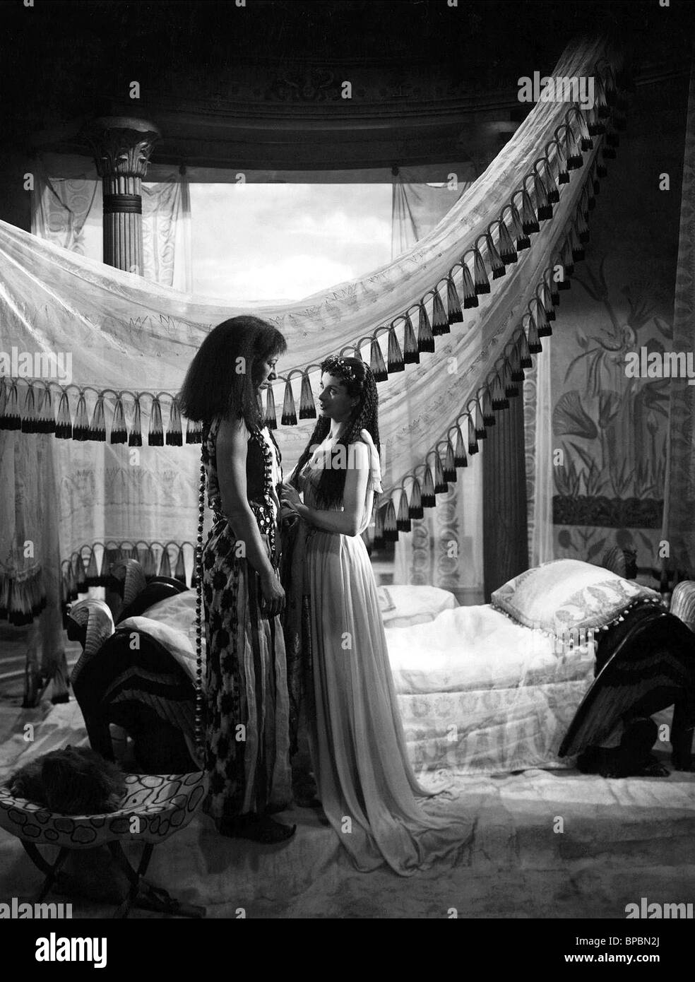 Flora robson hi-res stock photography and images - Alamy