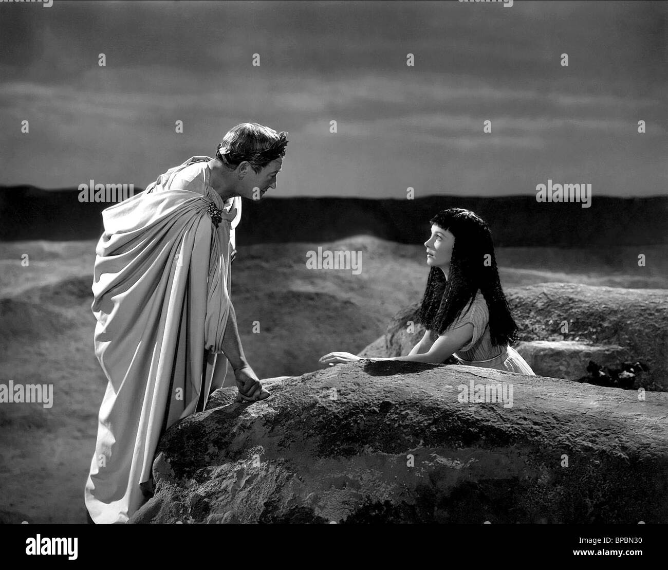 CLAUDE RAINS, VIVIEN LEIGH, CAESAR AND CLEOPATRA, 1945 Stock Photo - Alamy