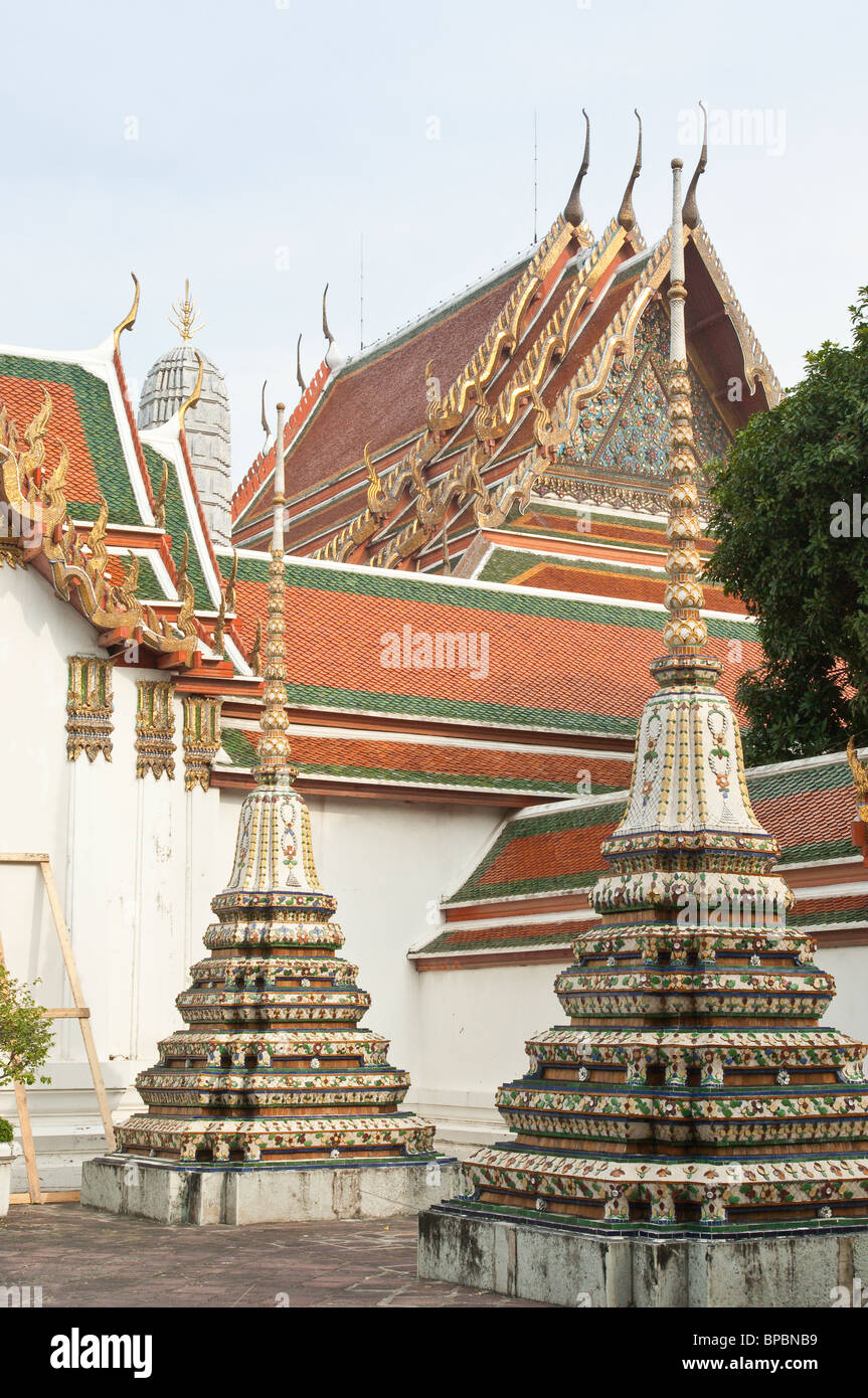 Temple of the Reclining Buddha (Wat Pho) Bangkok, Thailand Stock Photo ...