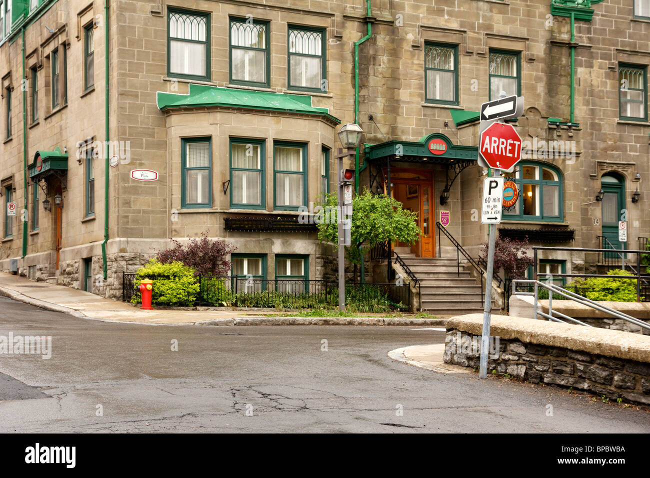 Intersection signage hi-res stock photography and images - Alamy