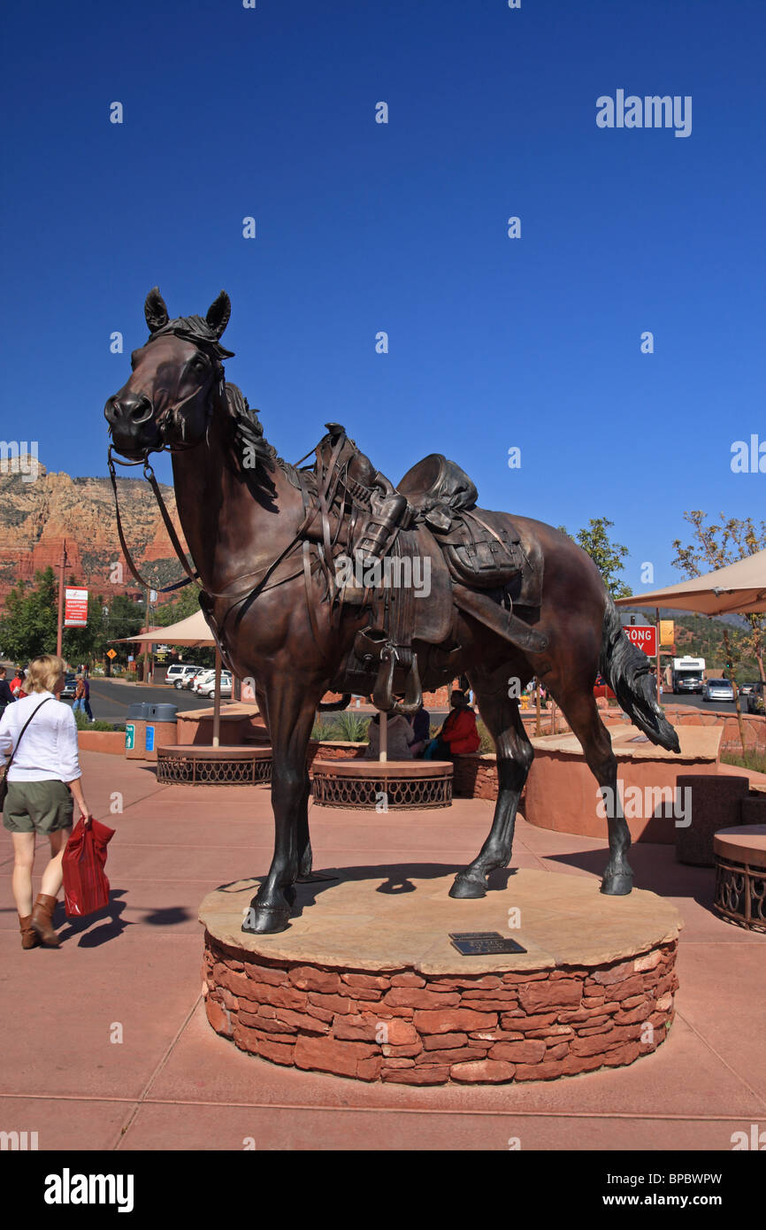 Horse Statue - Sedona, Arizona, USA - Red Rock Country Stock Photo - Alamy
