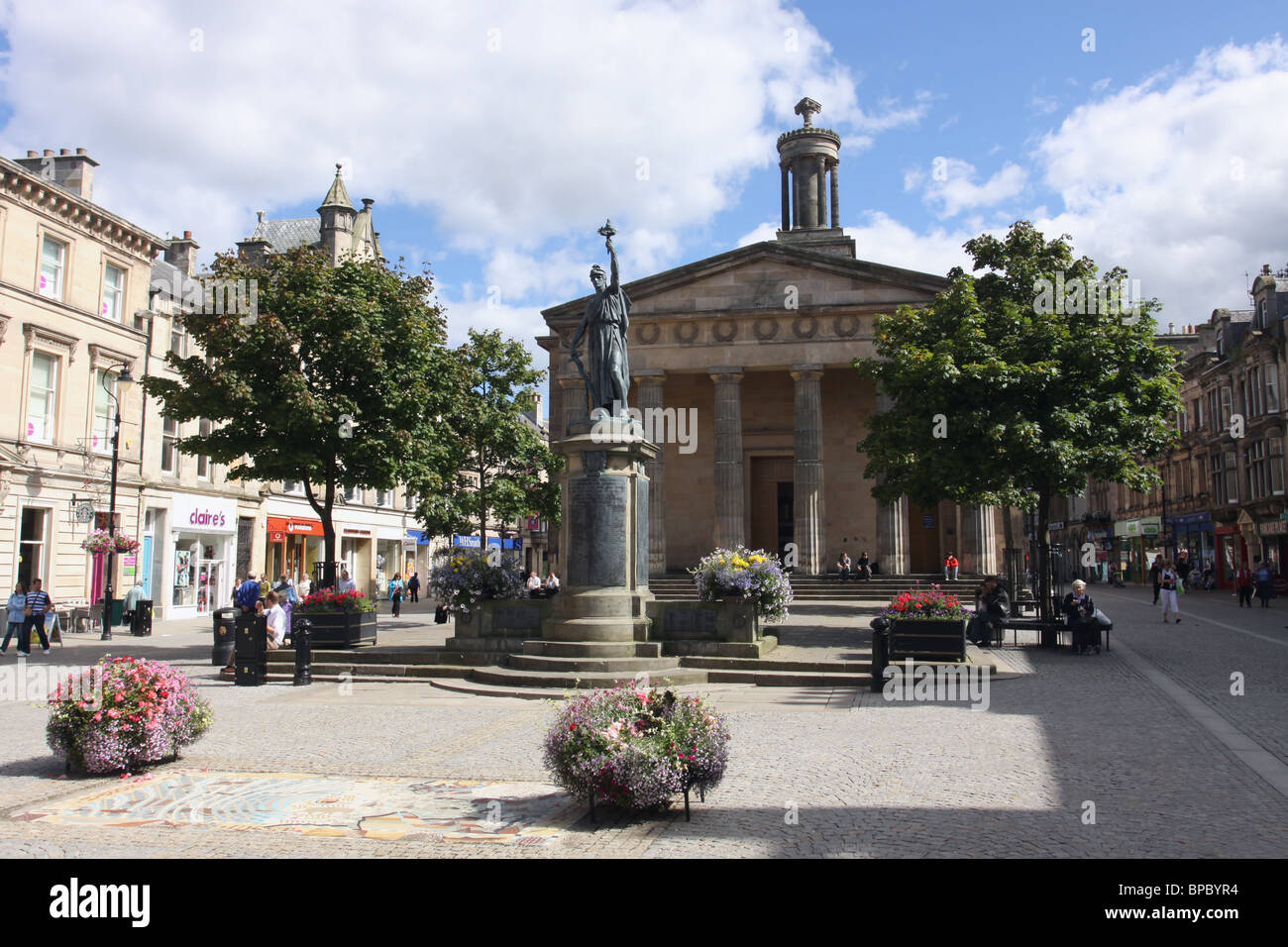 Elgin high street hi-res stock photography and images - Alamy
