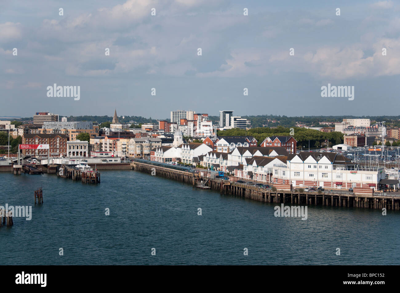 Town quay, southampton hi-res stock photography and images - Alamy