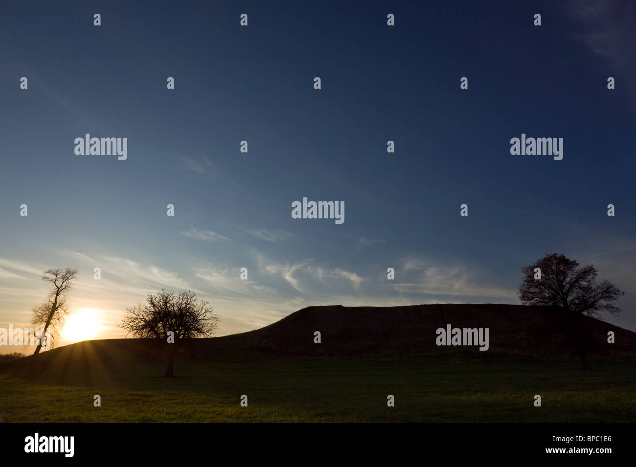 Monks mound in cahokia hi-res stock photography and images - Alamy