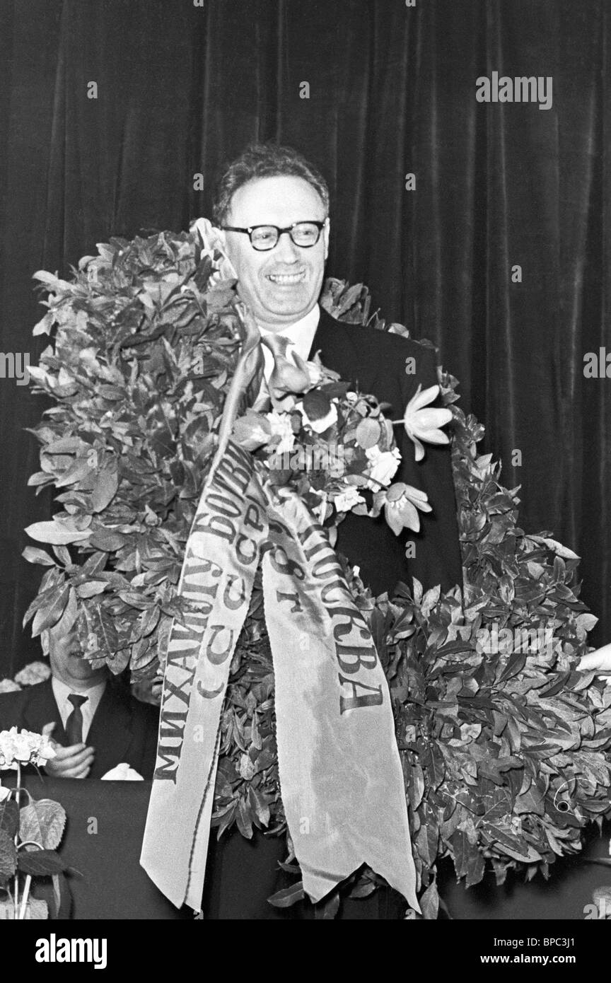 Ussr World Chess Champion Mikhail Botvinnik High Resolution Stock ... Ussr World Chess Champion Mikhail Botvinnik High Resolution Stock ...