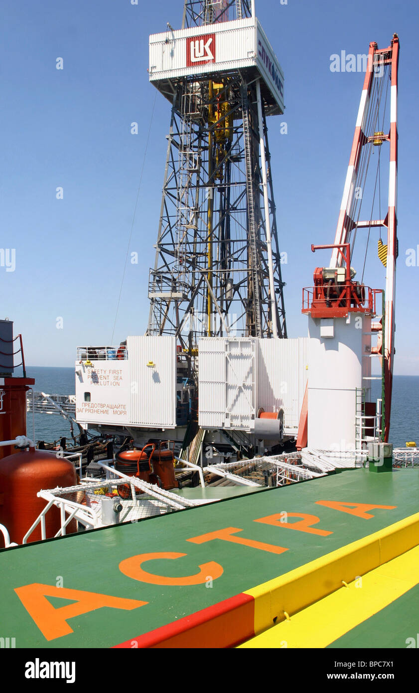 Shelf Drilling High Resolution Stock Photography and Images - Alamy