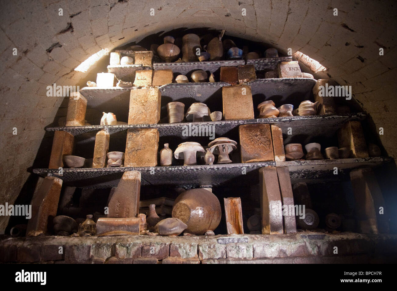 Anagama kiln hi-res stock photography and images - Alamy