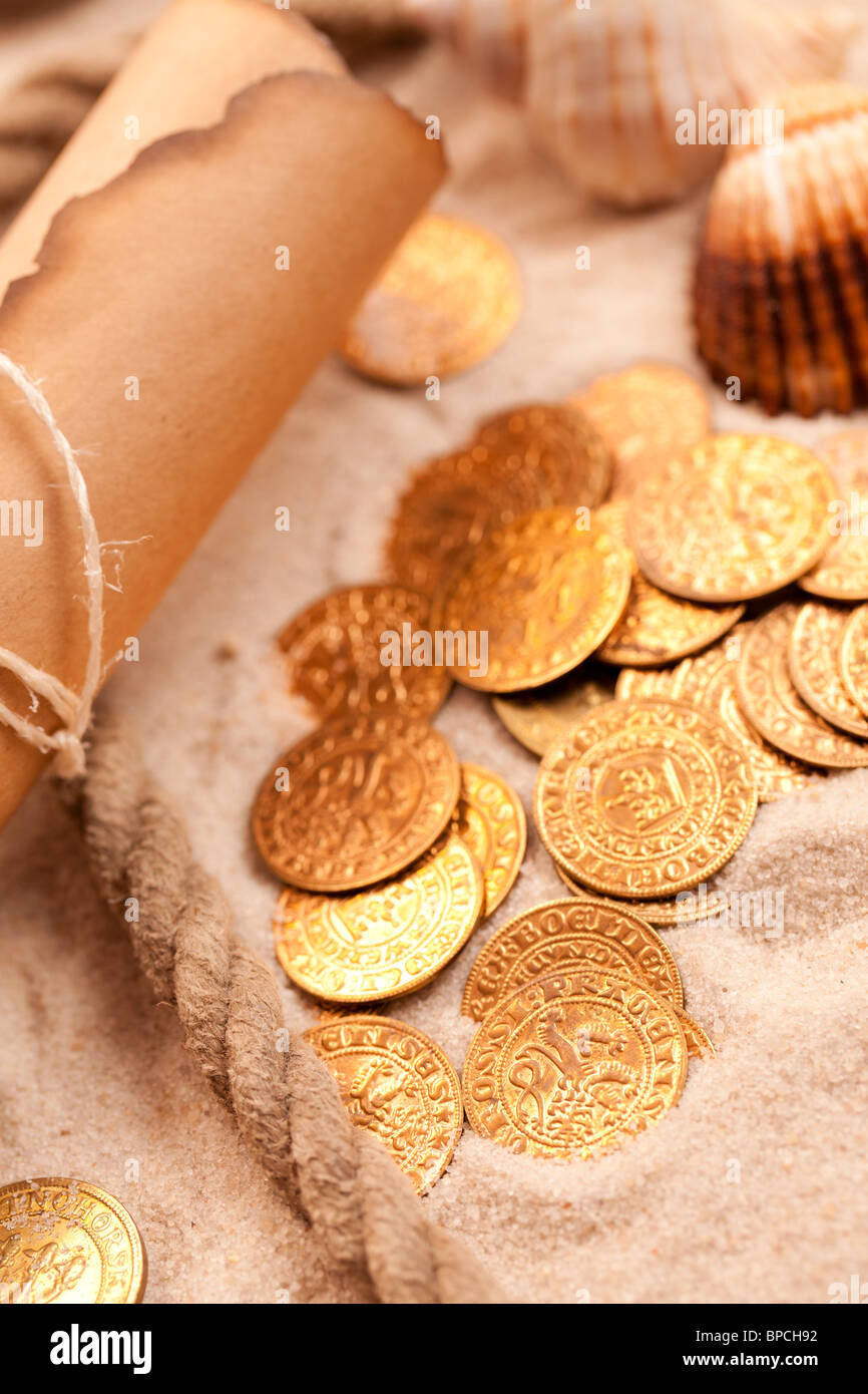 Map of golden hi-res stock photography and images - Alamy