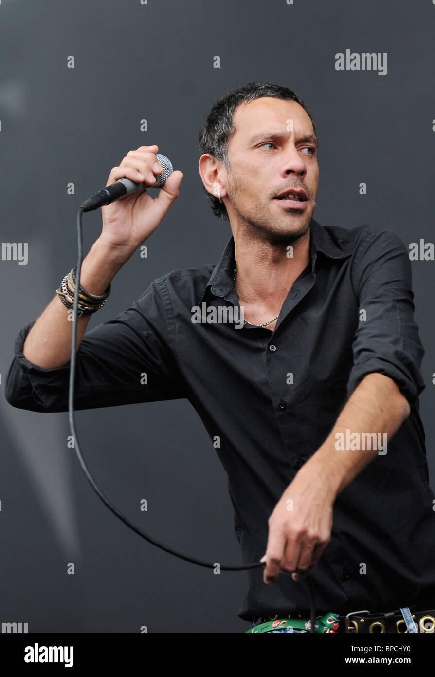 Shed seven band hi-res stock photography and images - Alamy