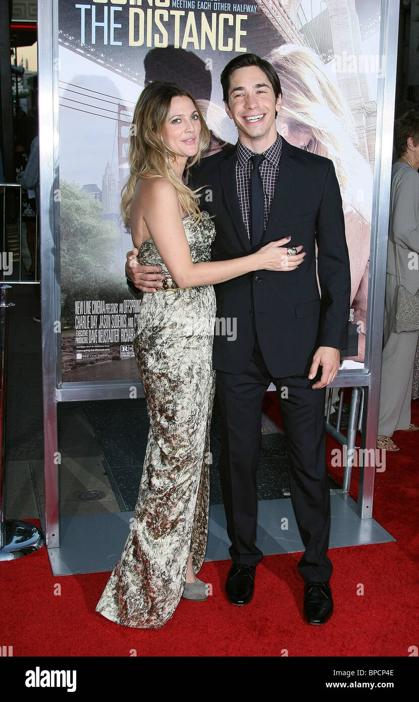 DREW BARRYMORE JUSTIN LONG GOING THE DISTANCE LOS ANGELES PREMIERE ...