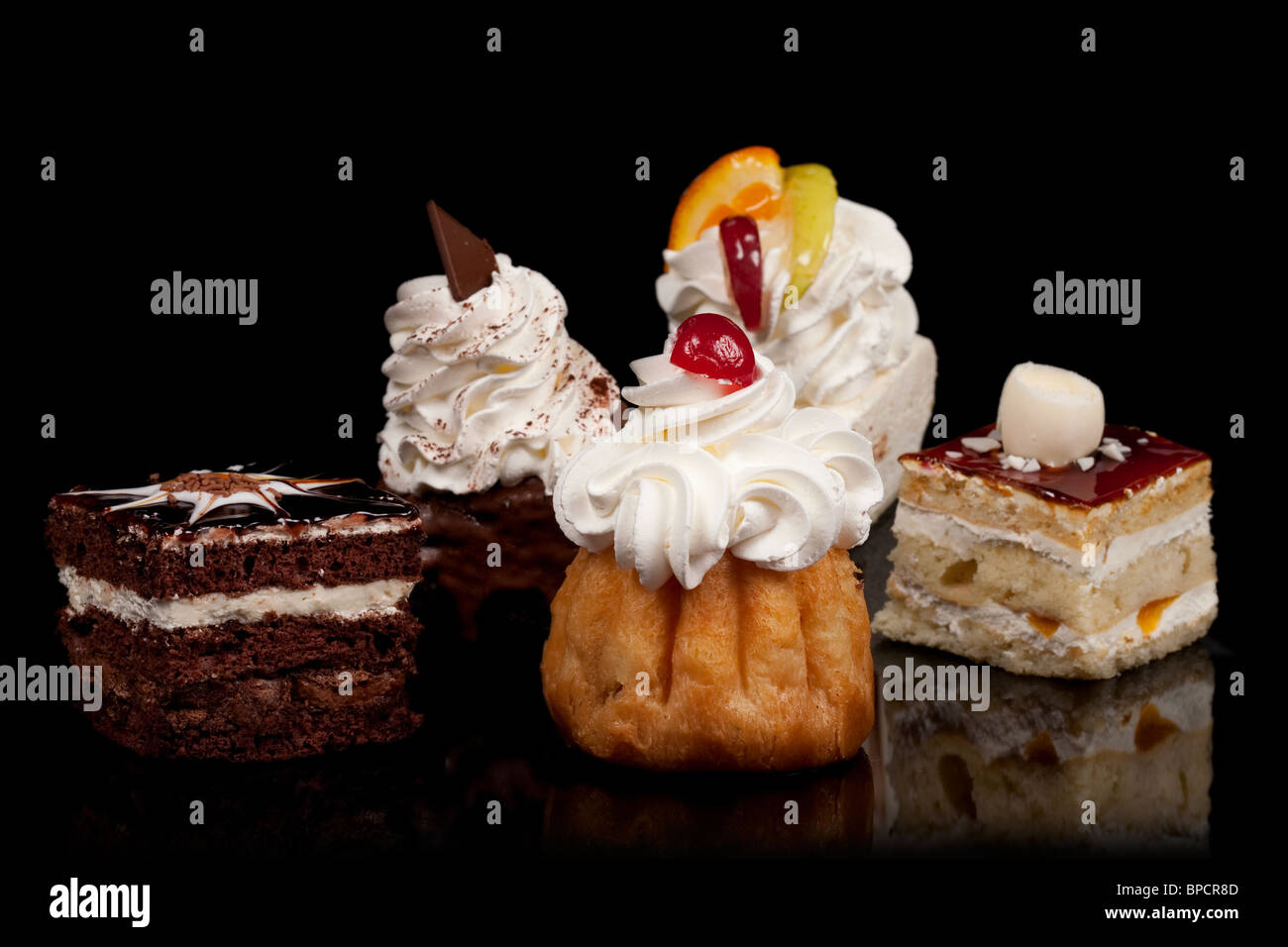 Five Layer Cake High Resolution Stock Photography and Images - Alamy