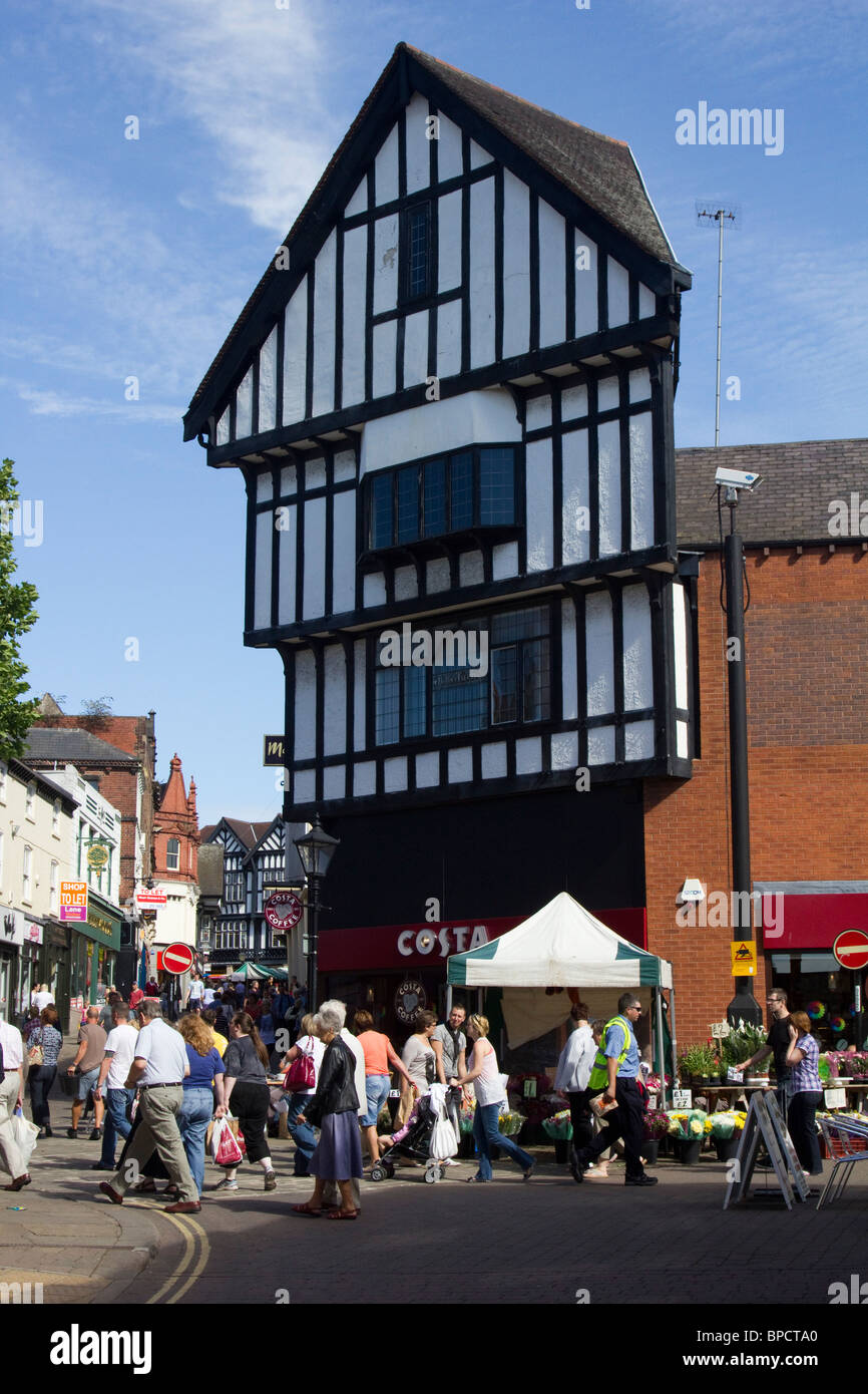 Chesterfield town centre hi-res stock photography and images - Alamy