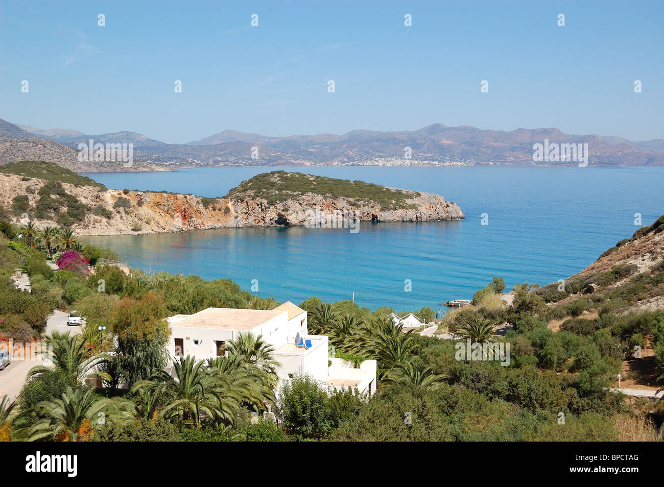 Modern resort hi-res stock photography and images - Alamy