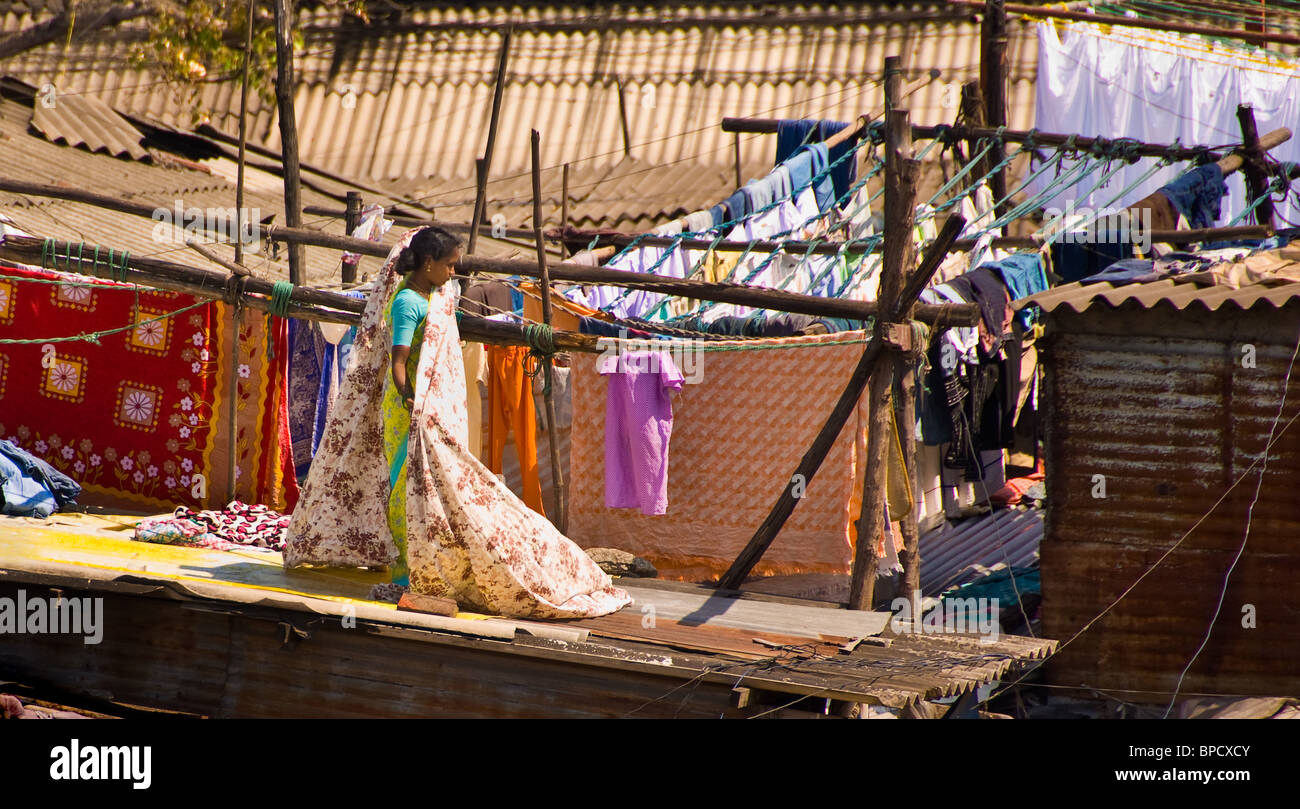 Female Laundry Worker Dhobi Ghats Mumbai India Stock Photo - Alamy