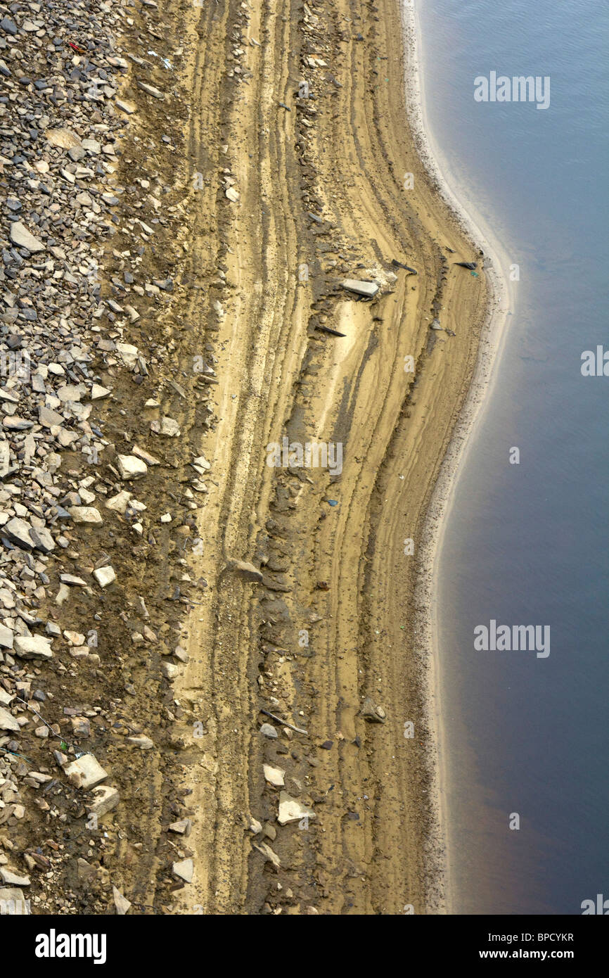 low water level tide marks from above ladybower reservoir derbyshire ...
