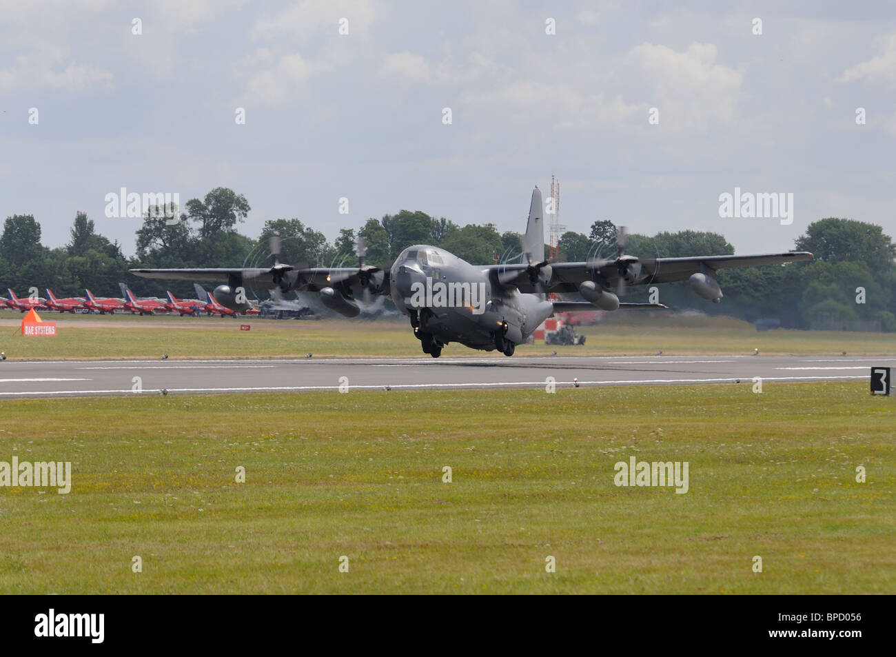 352nd sog hi-res stock photography and images - Alamy