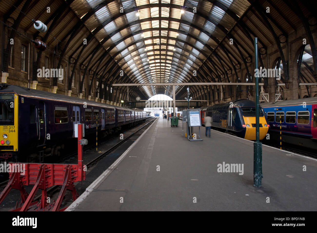 Kings Cross Mainline Station - London - Prior to reconstruction work ...