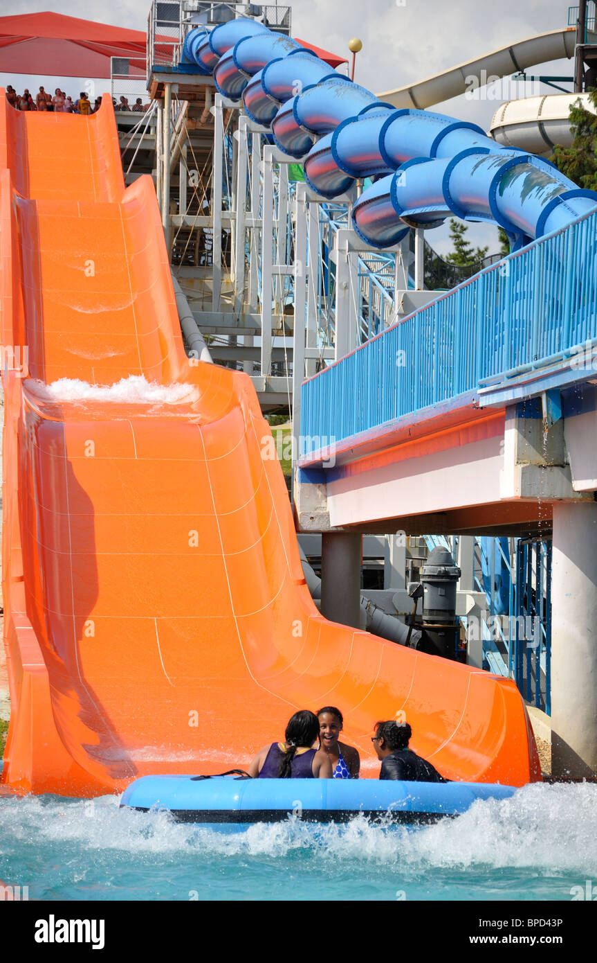 Water slide at Hurricane Harbor waterpark , Six Flags Over Texas ...