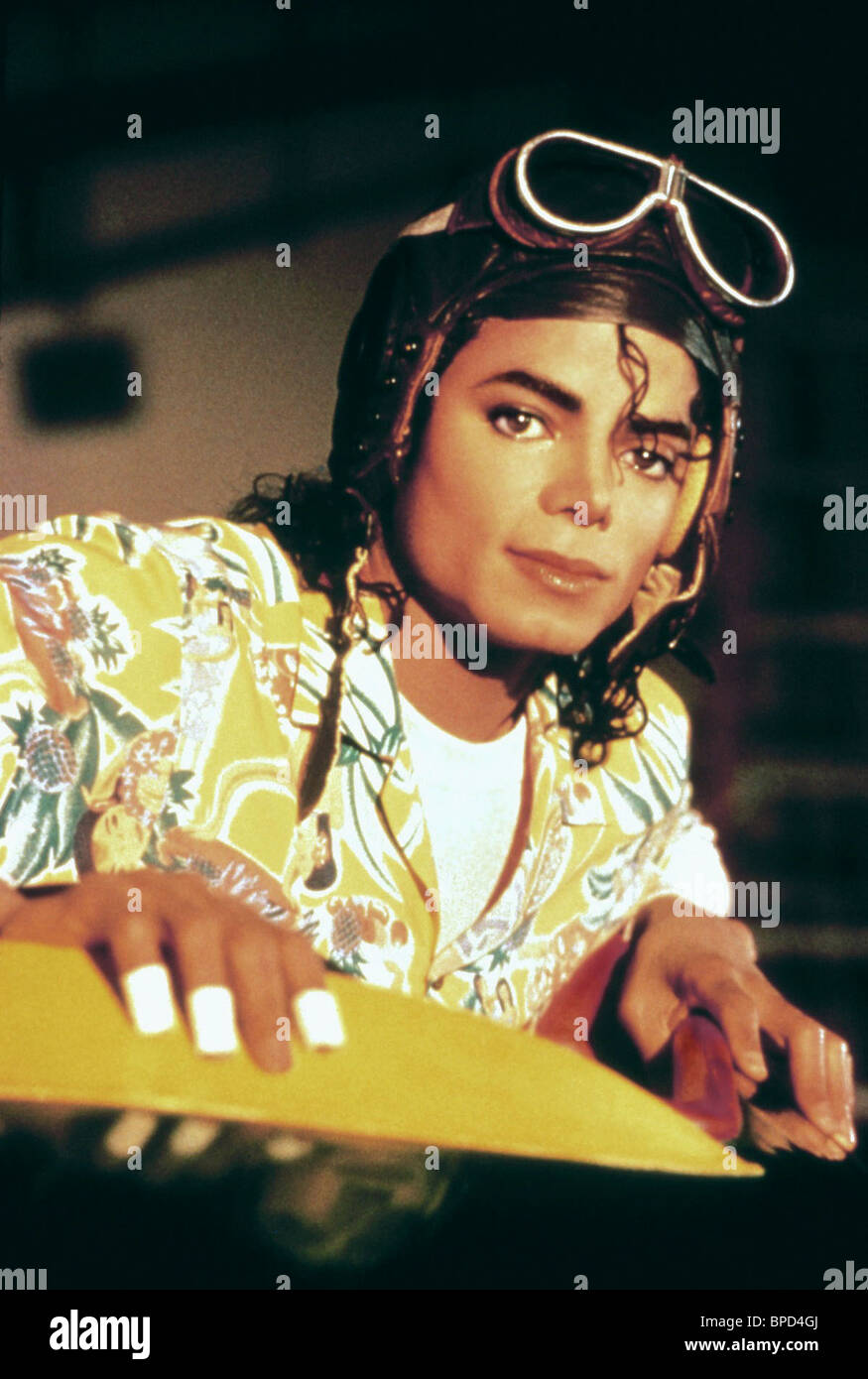 MICHAEL JACKSON MOONWALKER (1988 Stock Photo: 31021778 - Alamy