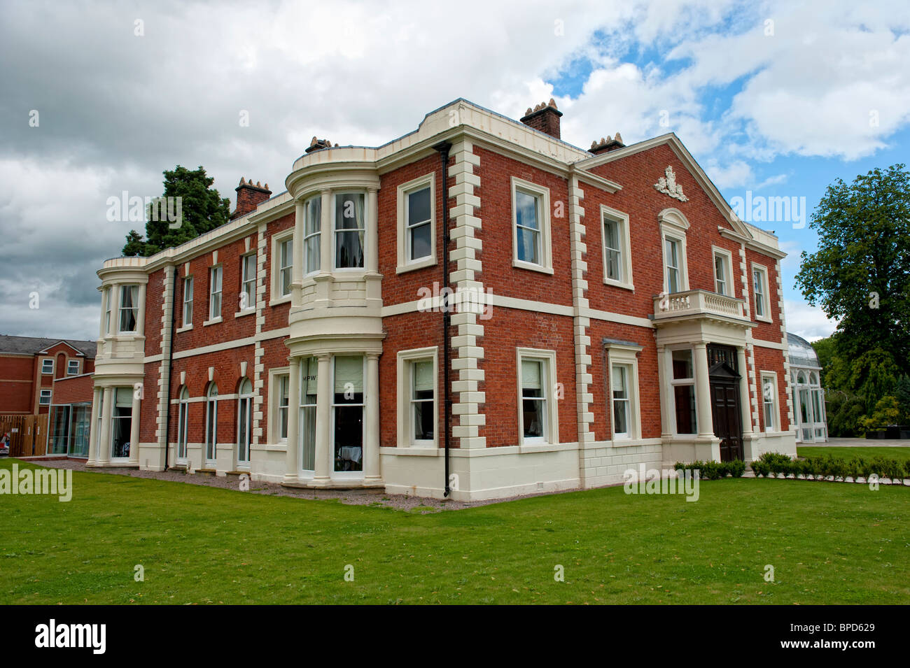 Doubletree by hilton hotel chester hi-res stock photography and images ...