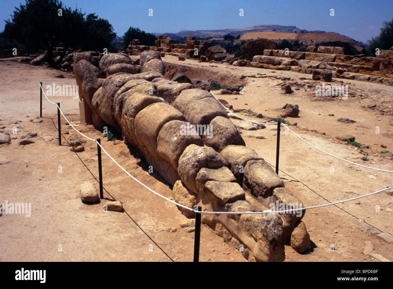 Temple agrigento telamon hi-res stock photography and images - Alamy