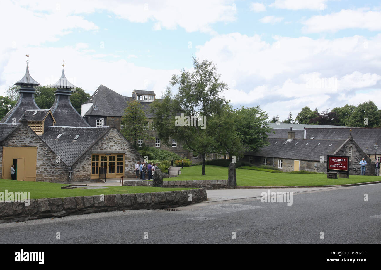 Strathisla distillery hi-res stock photography and images - Alamy