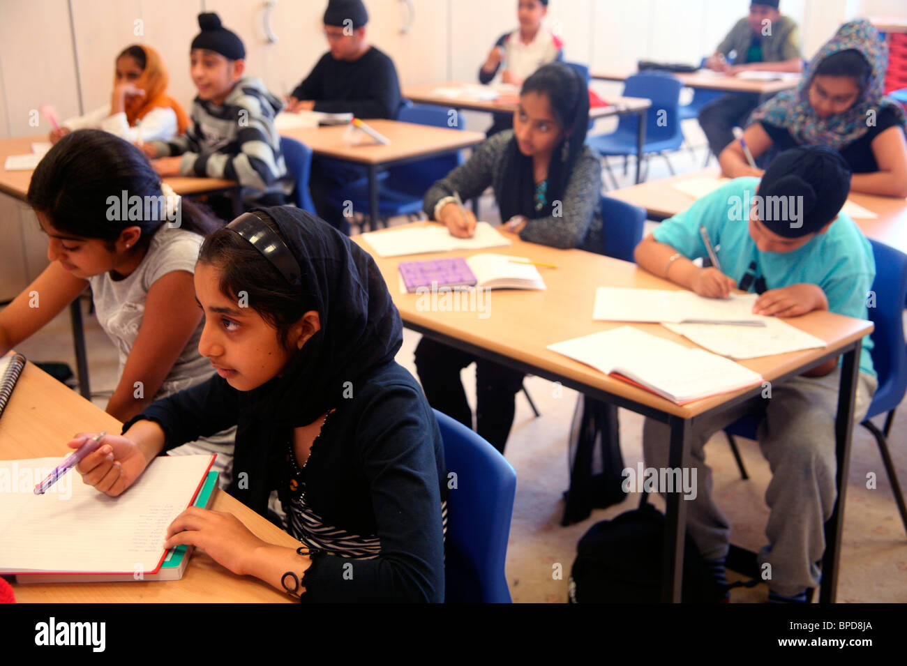 Sikh children in classroom gurdwara hi-res stock photography and images ...